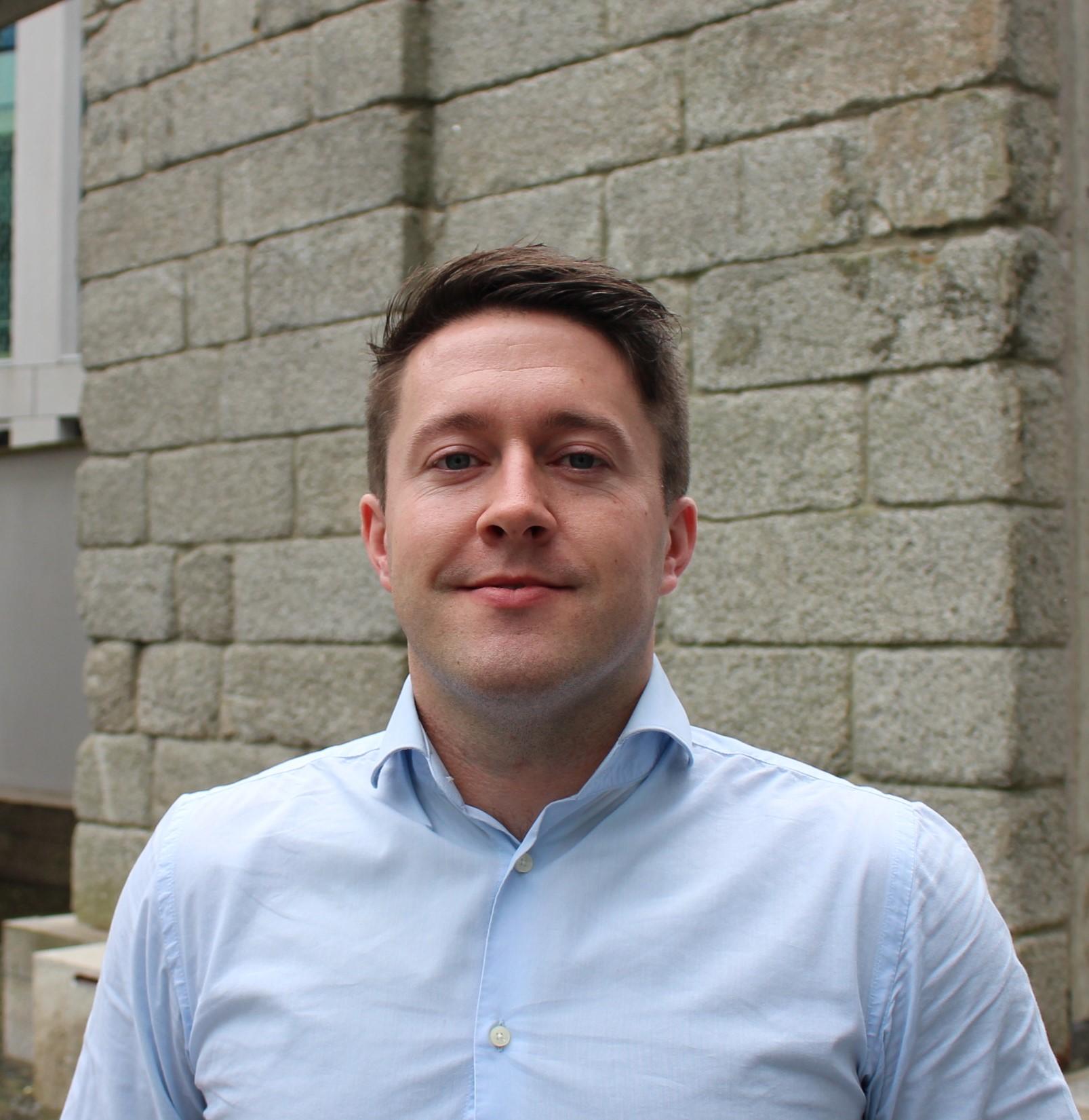 Daniel Cassidy Esri